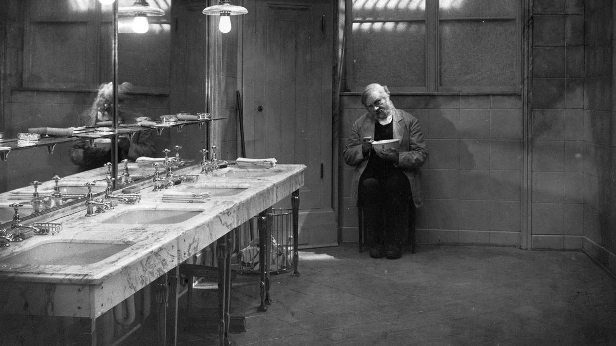 Le Dernier des hommes (Friedrich Wilhelm Murnau, 1924) - La ...