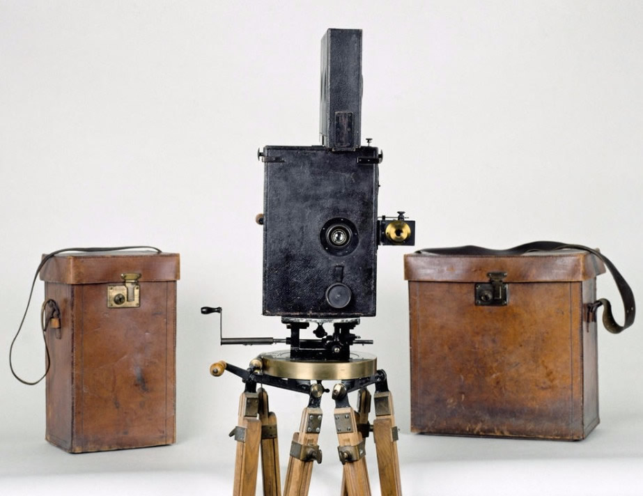 Exposition Machines - guide version 2 - La Cinémathèque française